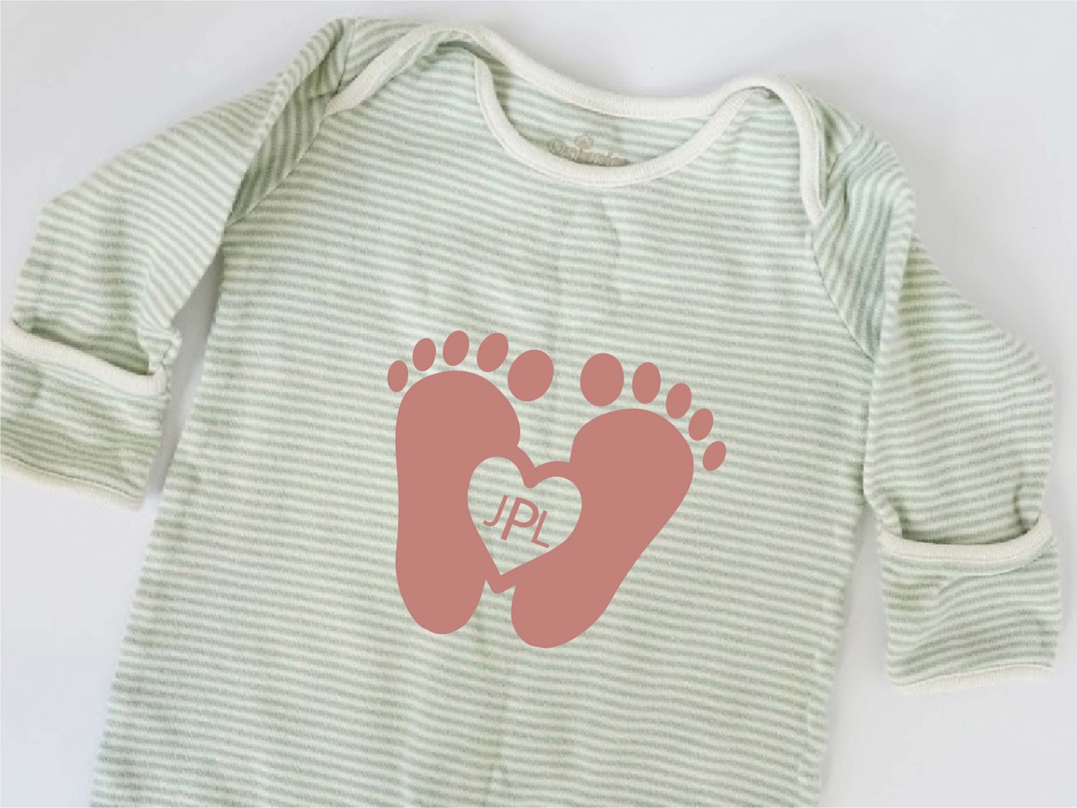 6 Free Baby Feet SVGs